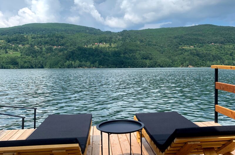 Splavovi Perućac - smeštaj kućica na vodi, iznajmljivanje, cena