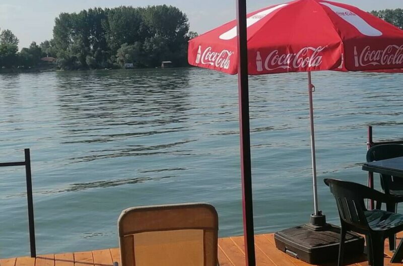 Splavovi za iznajmljivanje - odmor, proslave, žurke, opuštanje