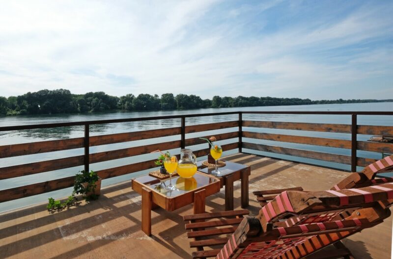 Splav na dan Beograd - iznajmljivanje splavova na Savi i Dunavu