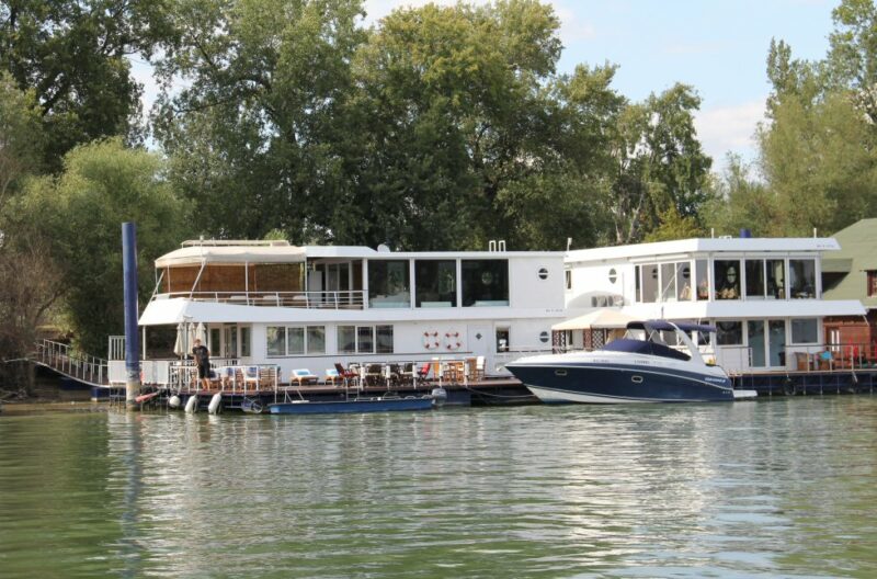 Splav na dan Beograd - iznajmljivanje splavova na Savi i Dunavu