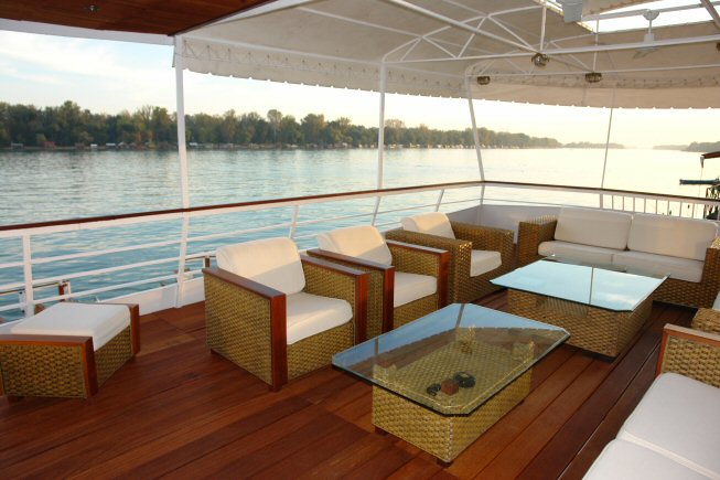 Splavovi za iznajmljivanje - odmor, proslave, žurke, opuštanje