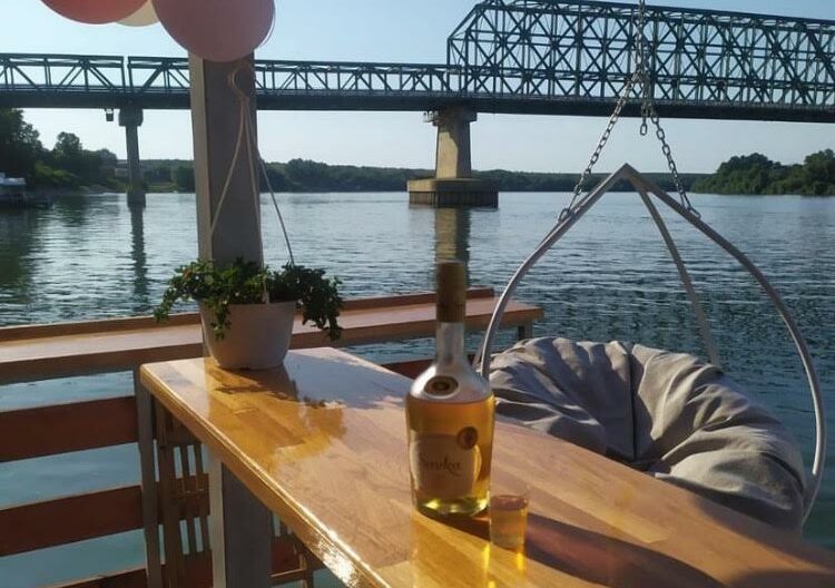 Splavovi za proslave i žurke - iznajmljivanje | Splav-na-dan