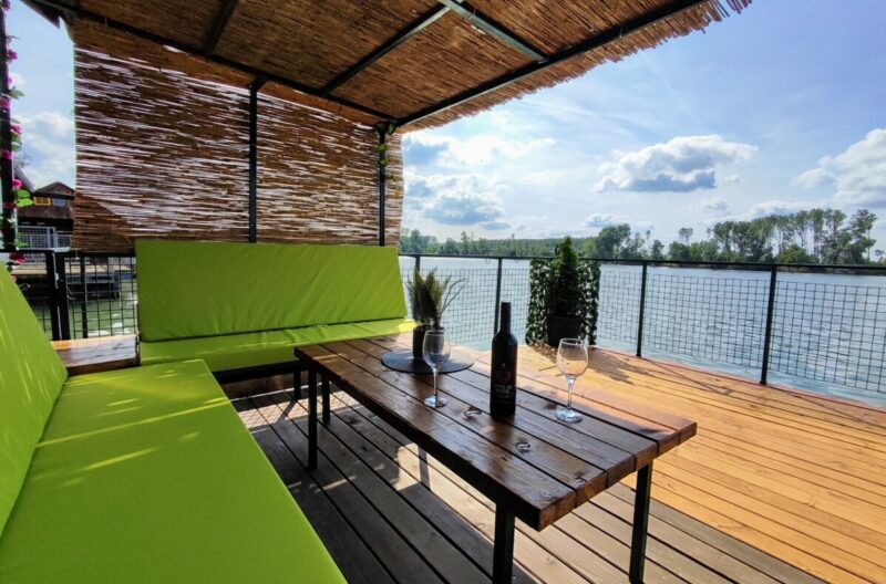 Splav na dan Perla - Proslave do 10 gostiju na reci Savi u mestu Umka