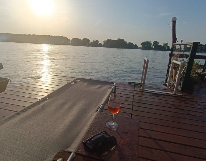 Splav na dan Shoom - Provedite najlepše trenutke van grada na reci Savi!