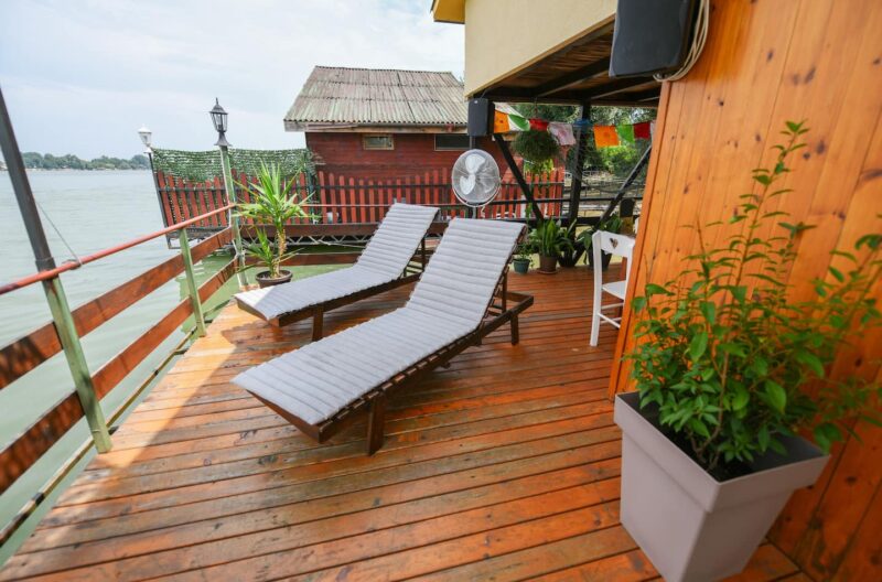 Splav na dan Shoom - Provedite najlepše trenutke van grada na reci Savi!