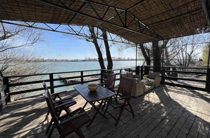 Twins Water House - Dobrodošli na očaravajući luksuzni splav na reci Savi!