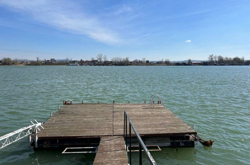 Twins Water House - Dobrodošli na očaravajući luksuzni splav na reci Savi!